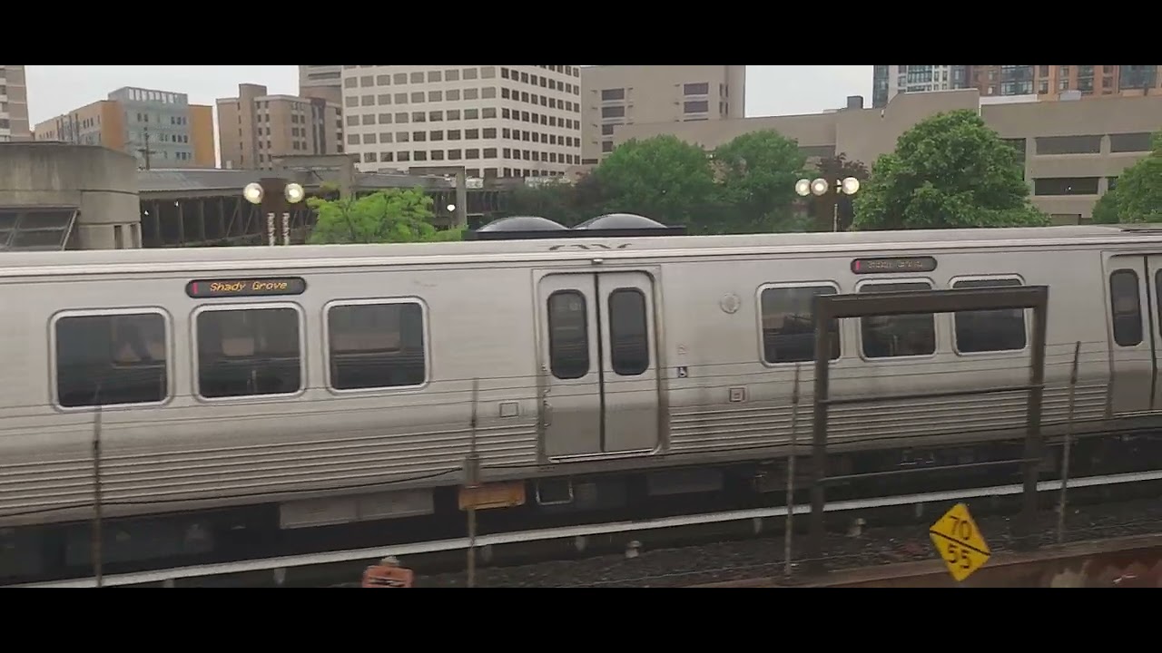 WMATA 7000 Series Red line trains at Rockville - YouTube