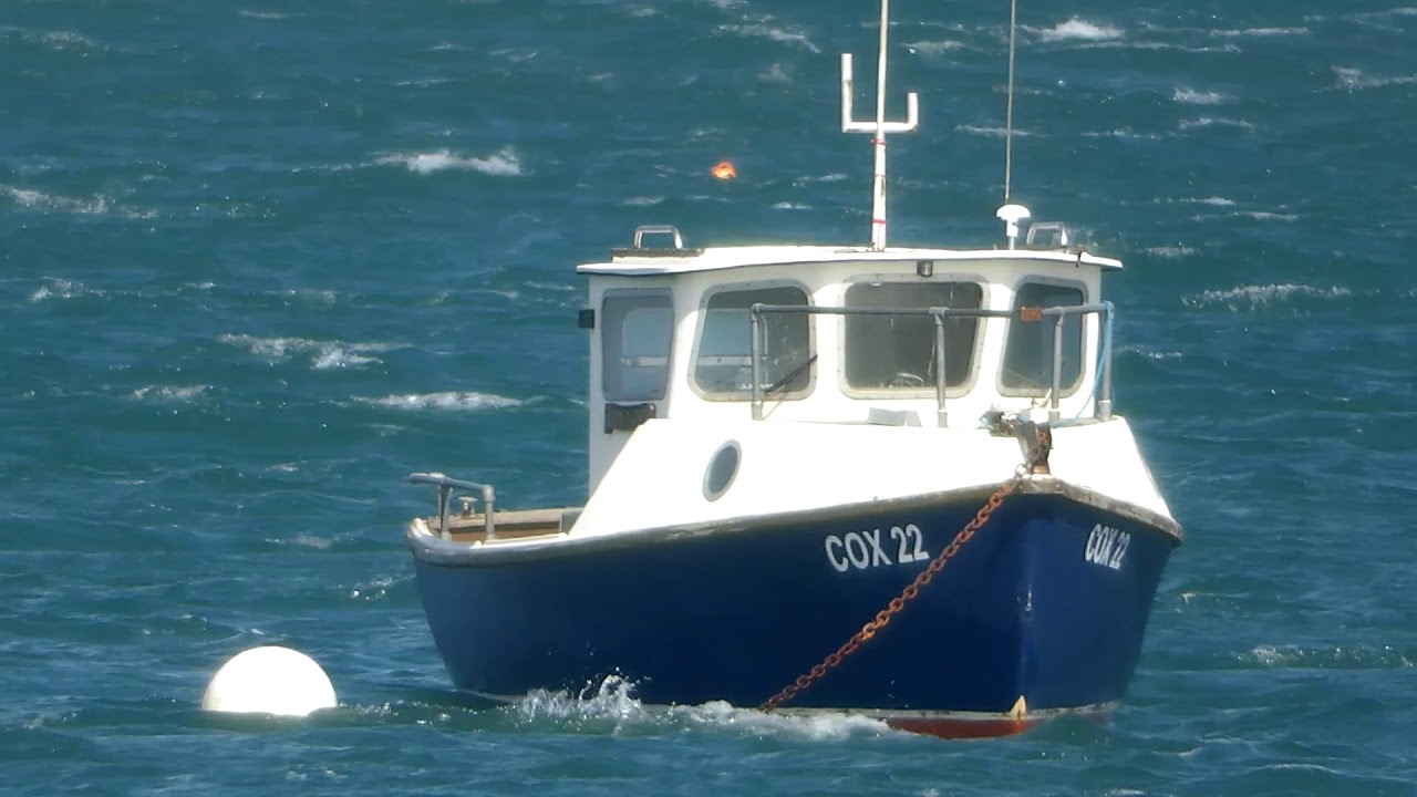 Kodak PIXPRO AZ901 90x Optical Zoom (Boat, Sea)