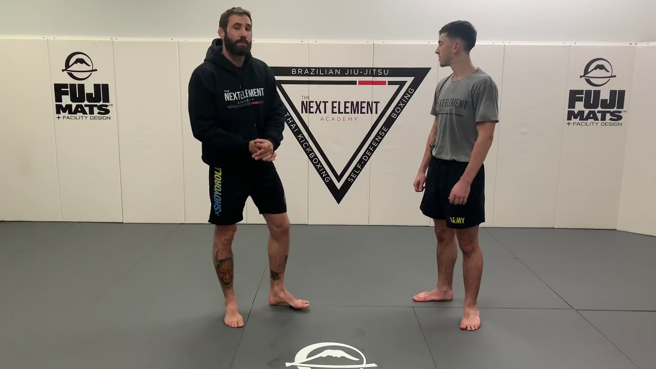 Police Officer Weapons retention technique. - YouTube