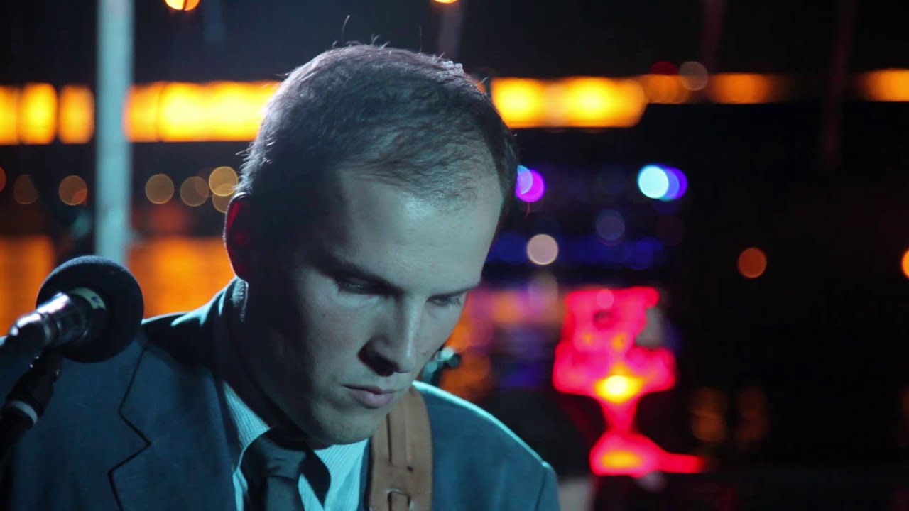 VIS Limunada - O, kakav mesec / Guarda che luna live@20/44 - YouTube