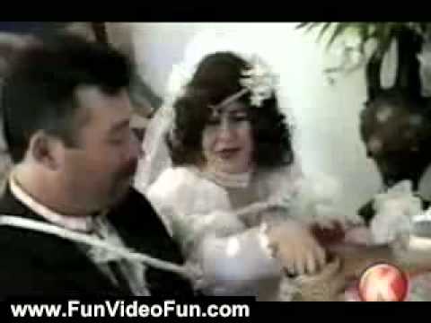 Düğünde rezil olan Gelin :D DİŞLERİ +18