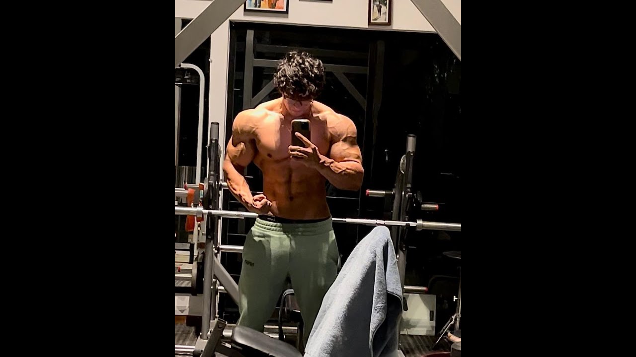 EL HOMBRE que SUPERO el físico de BAKI HANMA - Daddy Aioli - YouTube