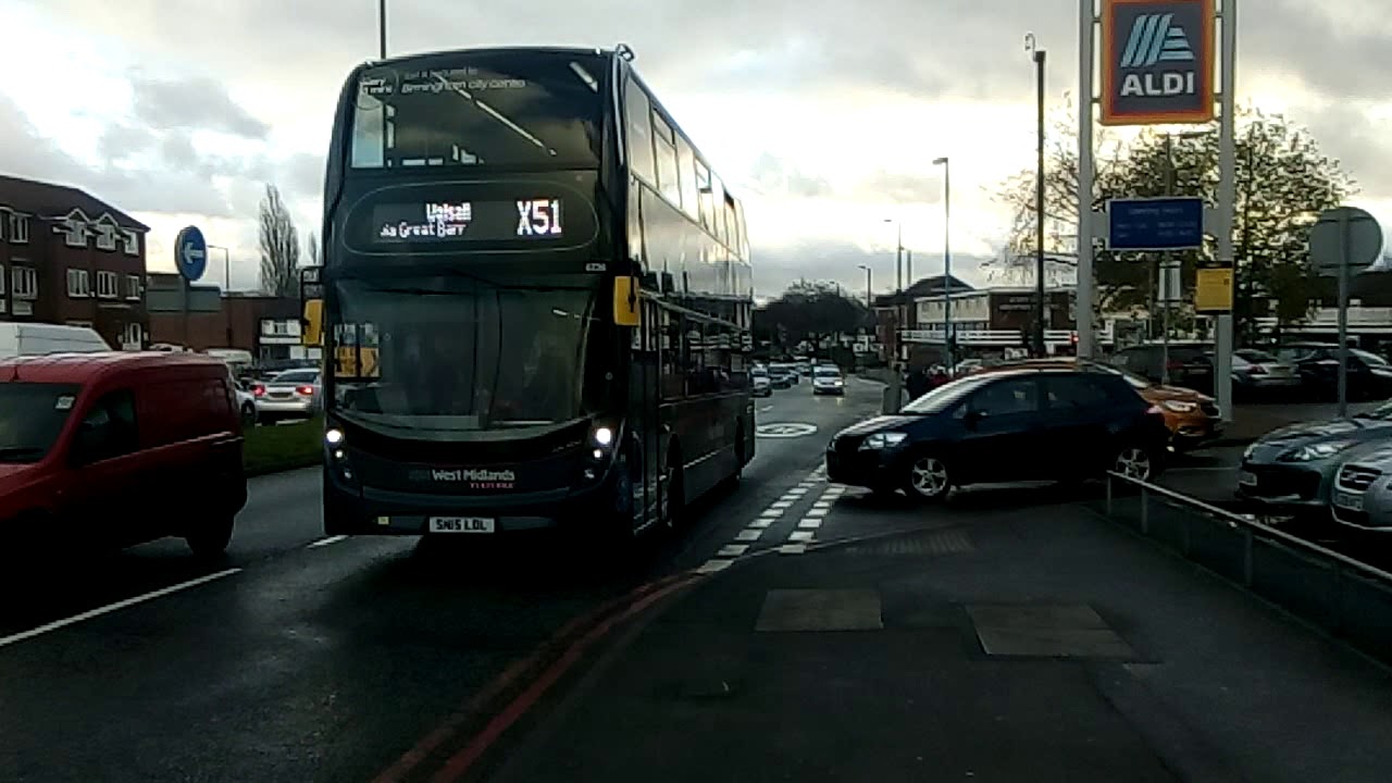 WiFi Enviro 400 mmc bus route X51 Walsall - YouTube