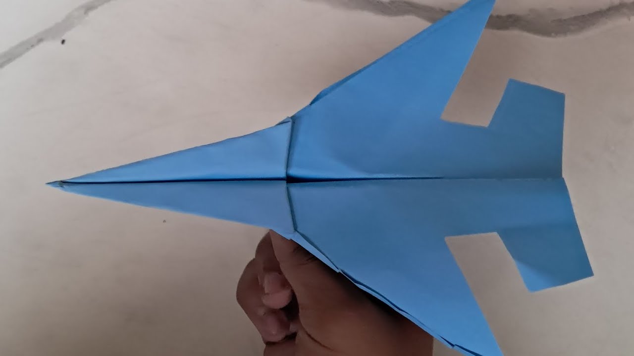 HOW TO MAKE AN EASY PAPER PLANE THAT FLIES FAR | EASY AND SIMPLE ...