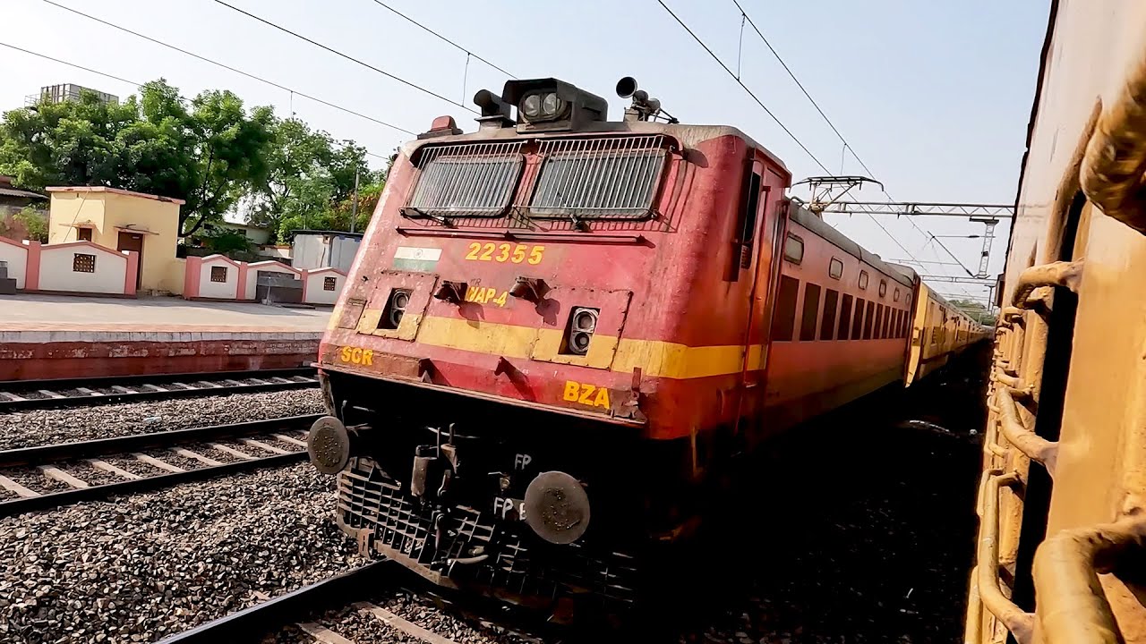 17208 BZA-SNSI EXPRESS - VIJAYAWADA JN - SAINAGAR SIRIDI Express at ...