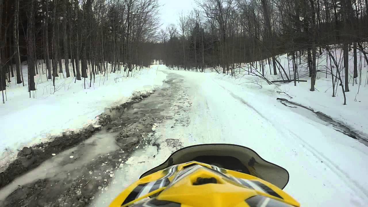 2002 Ski Doo MXZ 600 & 500 - YouTube