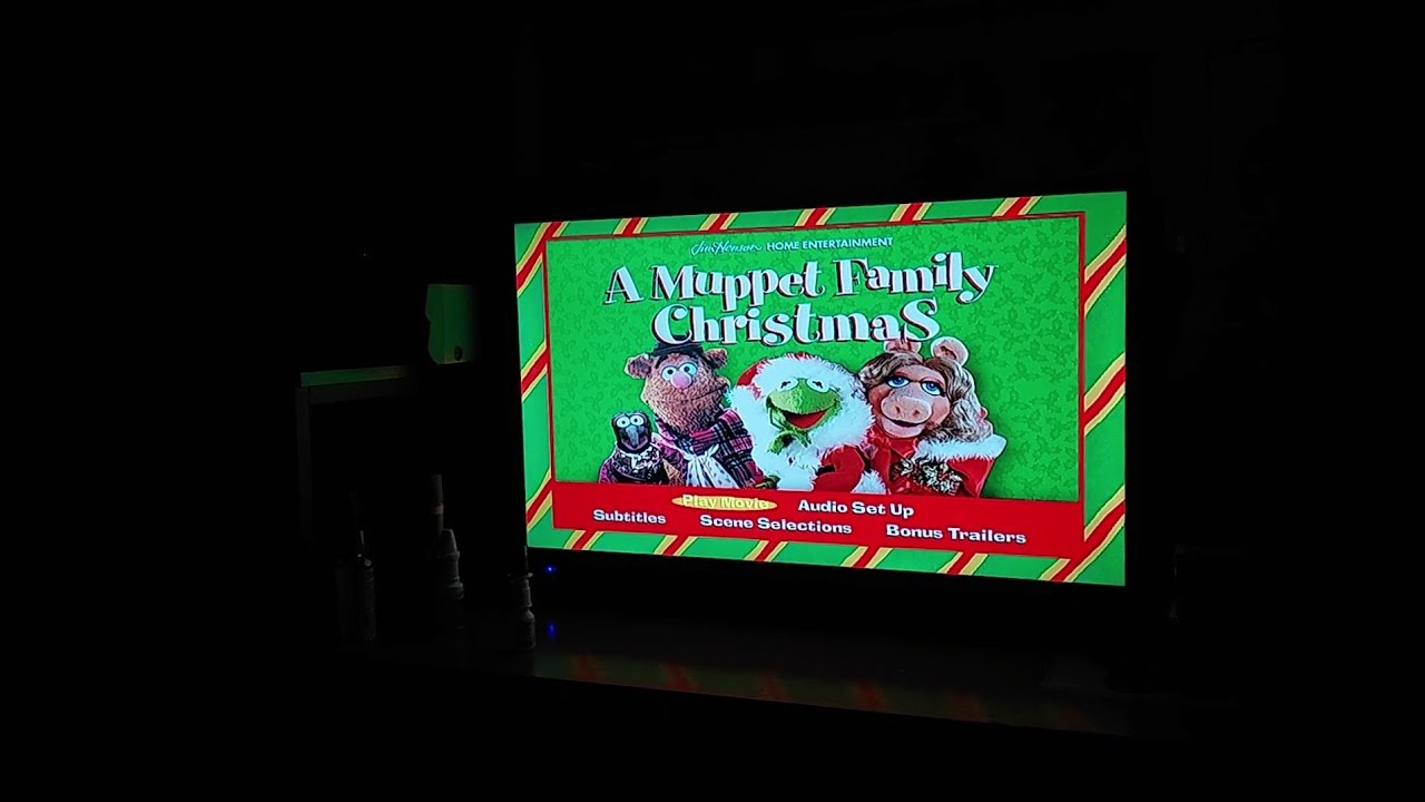 Opening Of Jim Henson's: A Muppet Family Christmas DVD From 2001 - YouTube