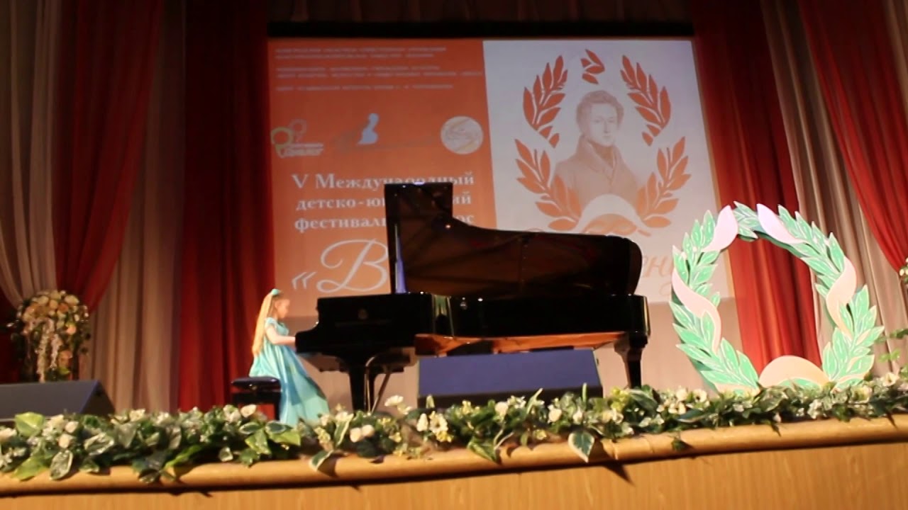 Мария Варакина (Maria Varakina), 8 лет Дж. Фильд. Ноктюрн op.9 №5, B ...