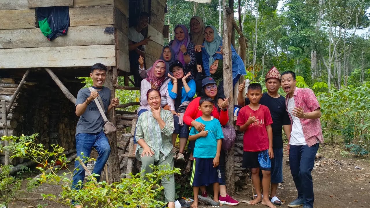 Si Pandir Anak Umak ( Kedatangan Tamu Dari Kota) - YouTube