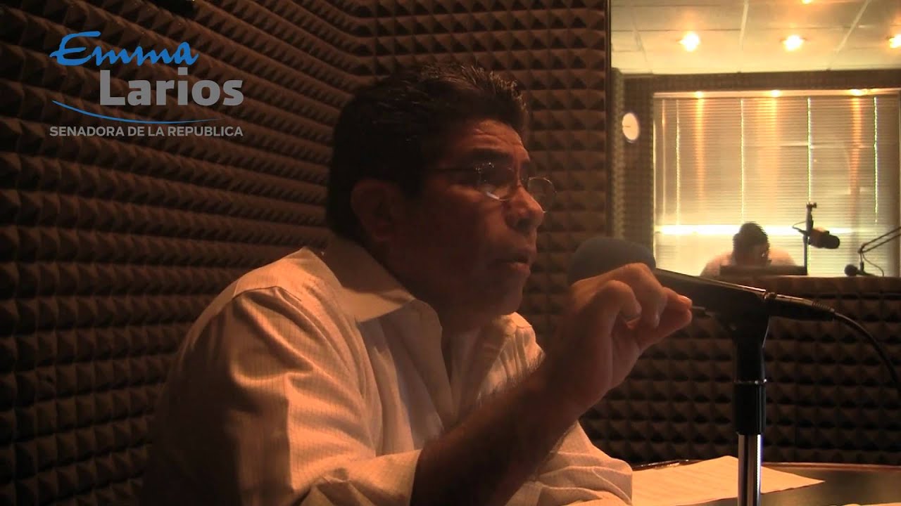 Senadora Emma Larios Nueva Entrada Con Ruiz Quirrn.mov - YouTube