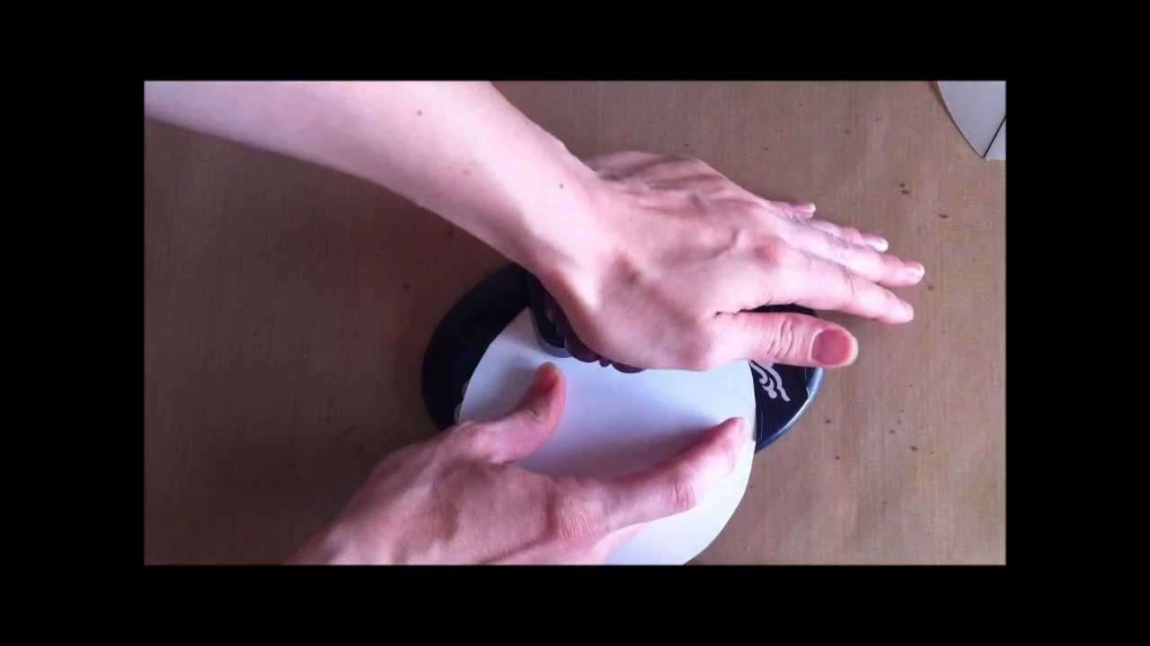 How To Use The Fiskars Oval Border Punch YouTube how-to-use-the-fiskars-oval-border-punch-youtube