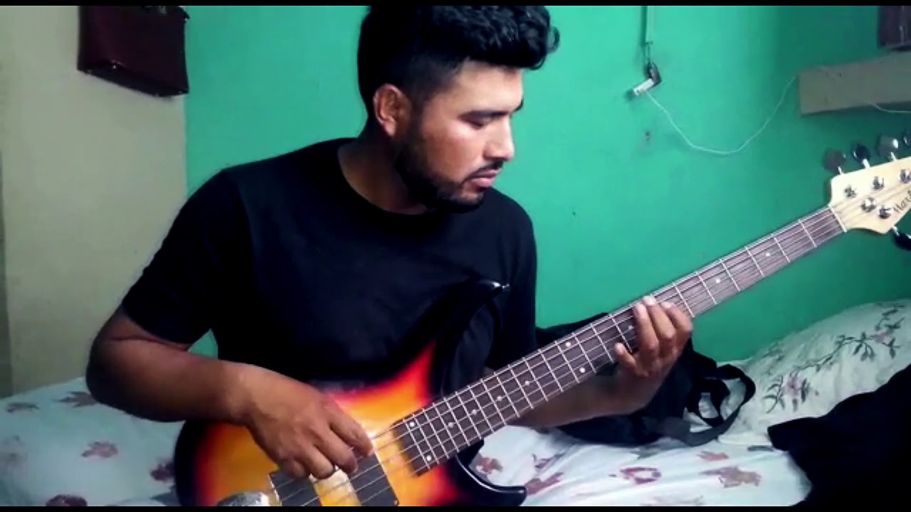 Como tocar rock and roll en bajo - YouTube