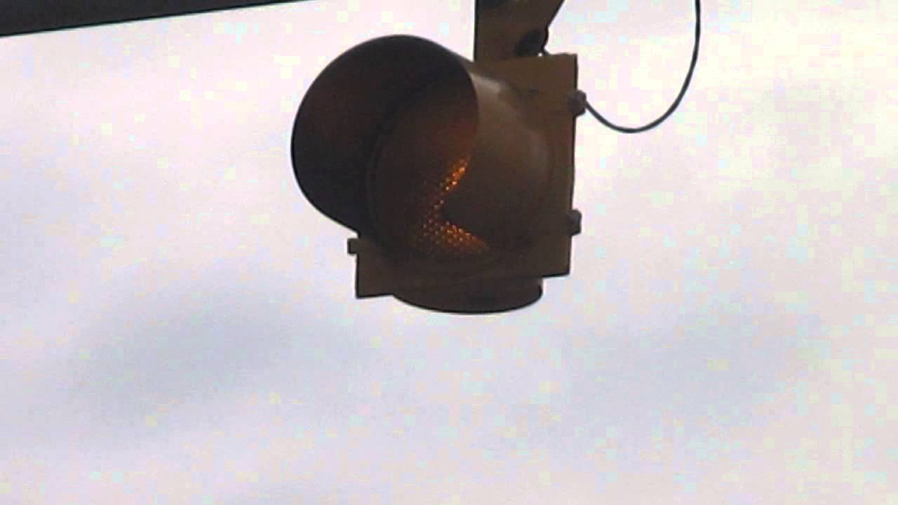 Incandescent Eagle(Siemens) school beacons - YouTube