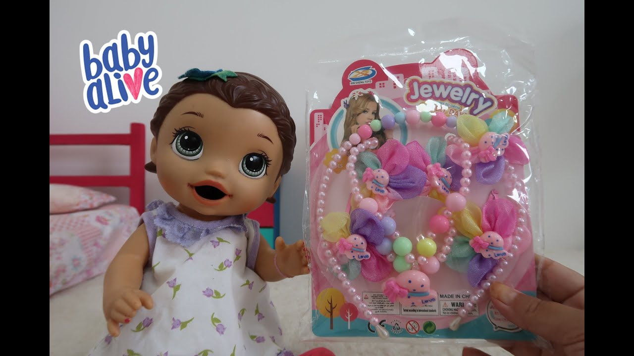 BABY ALIVE AMANDINHA GANHOU ACESSÓRIOS FOFOS DO PAPAI - YouTube