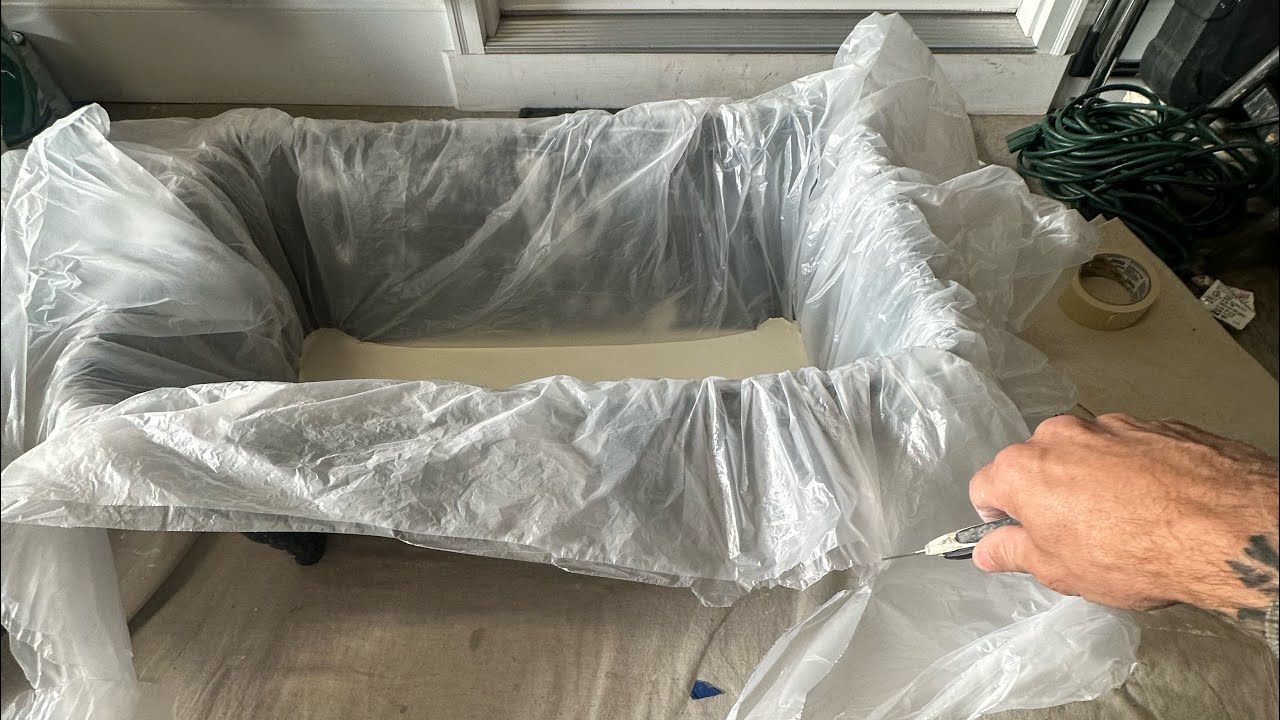 How to create a Clear Wide Boy Bucket Liner using plastic save money # ...