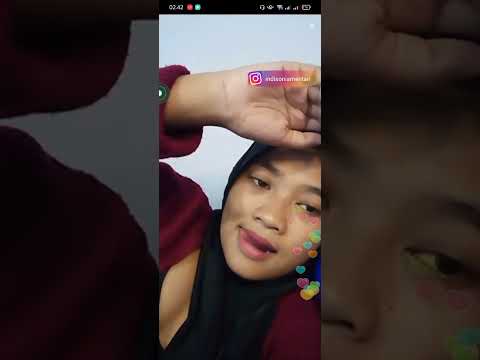 Indisonia live pamer belahan dada