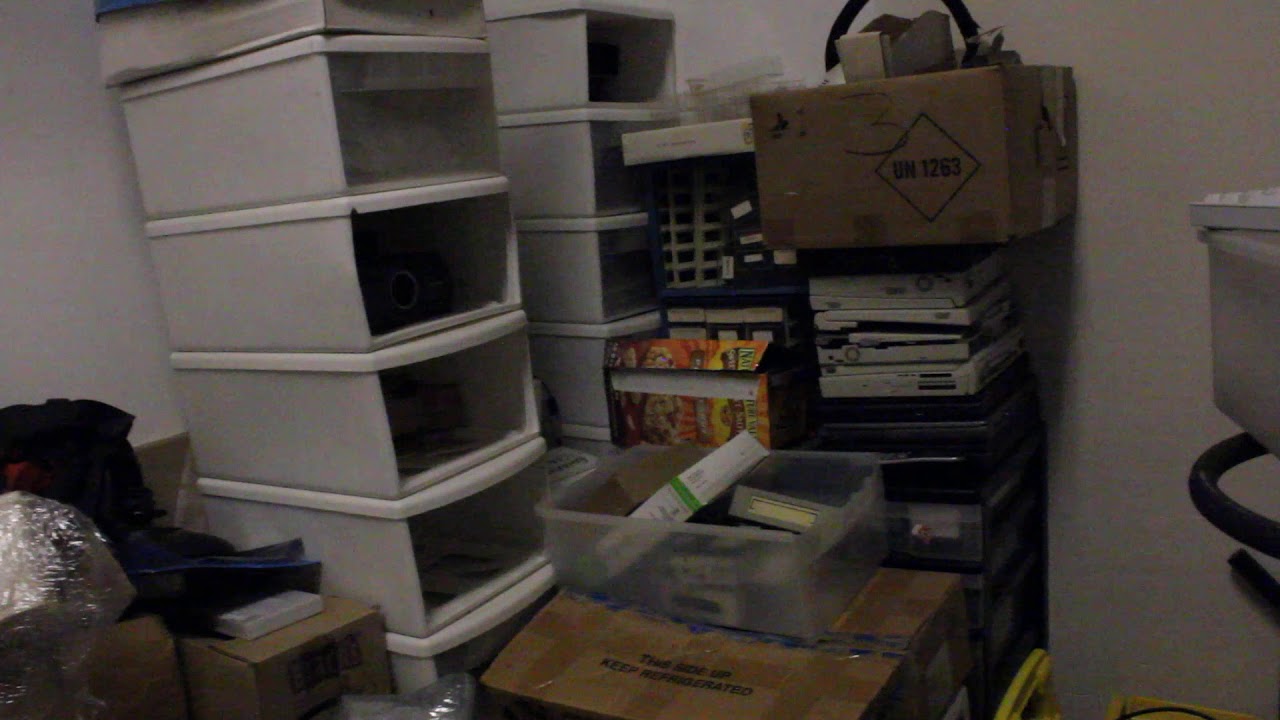 Vintage computer stuff collection, quick overlook for my local buyers ...