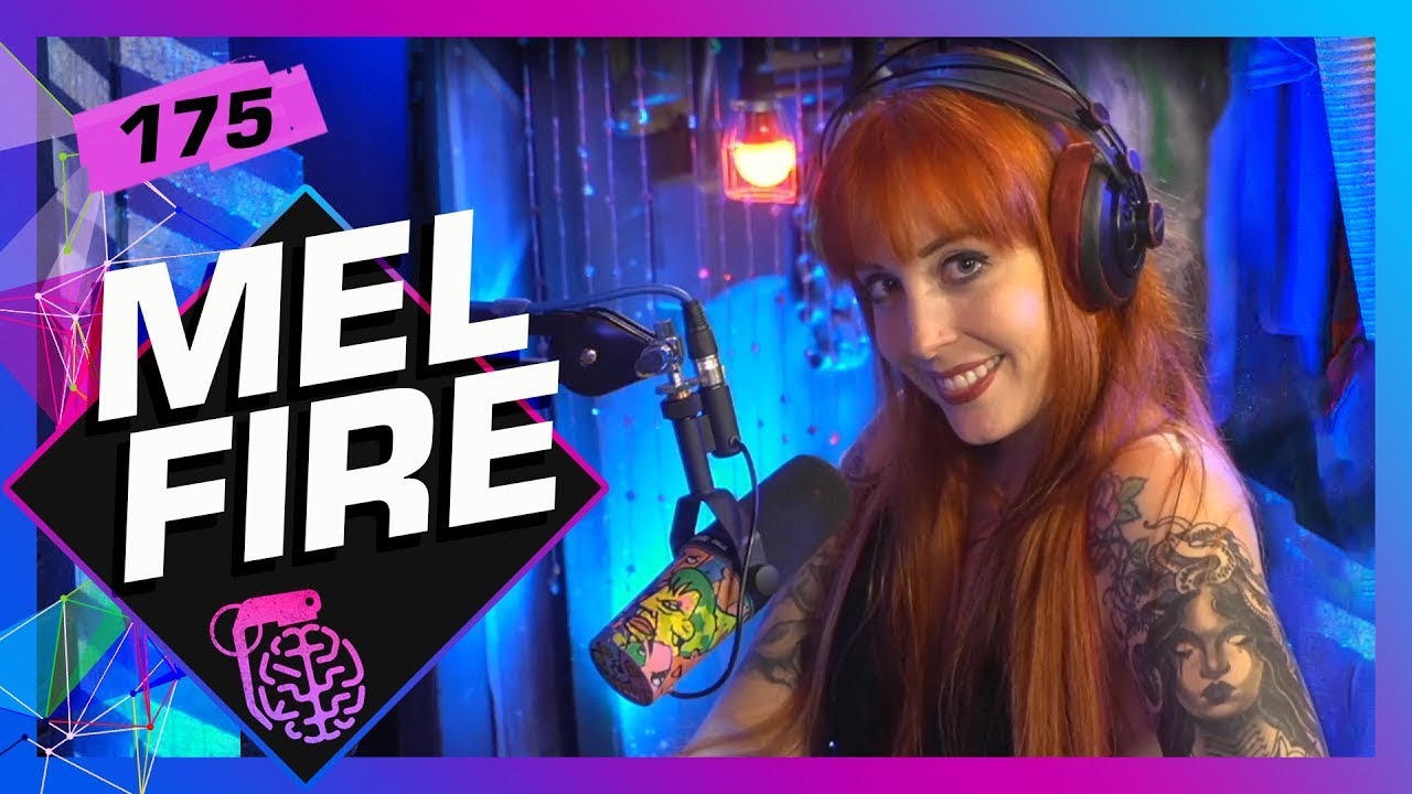 MEL FIRE E GOLDEN SHOWER - YouTube