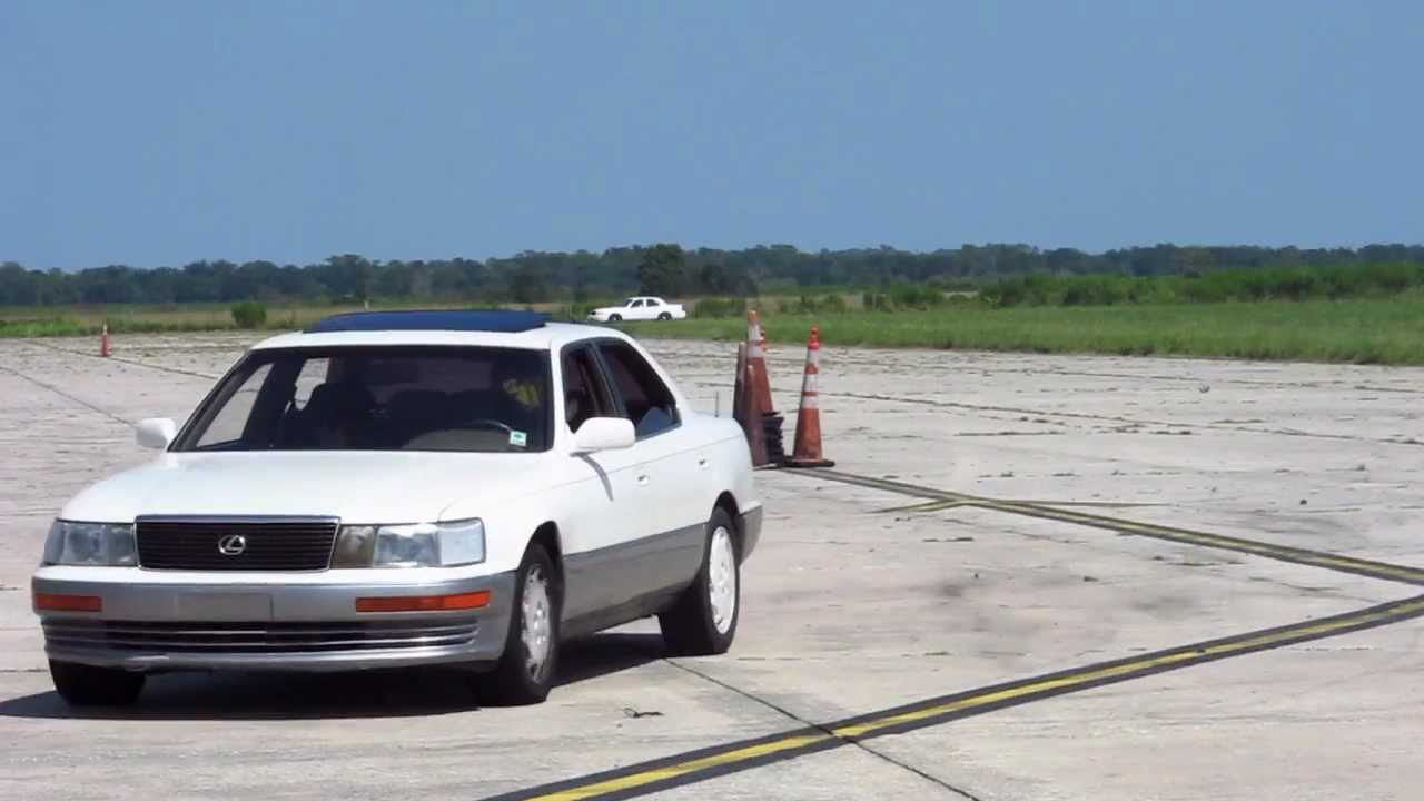 Bill Sherman drifting his Lexus LS400 - YouTube