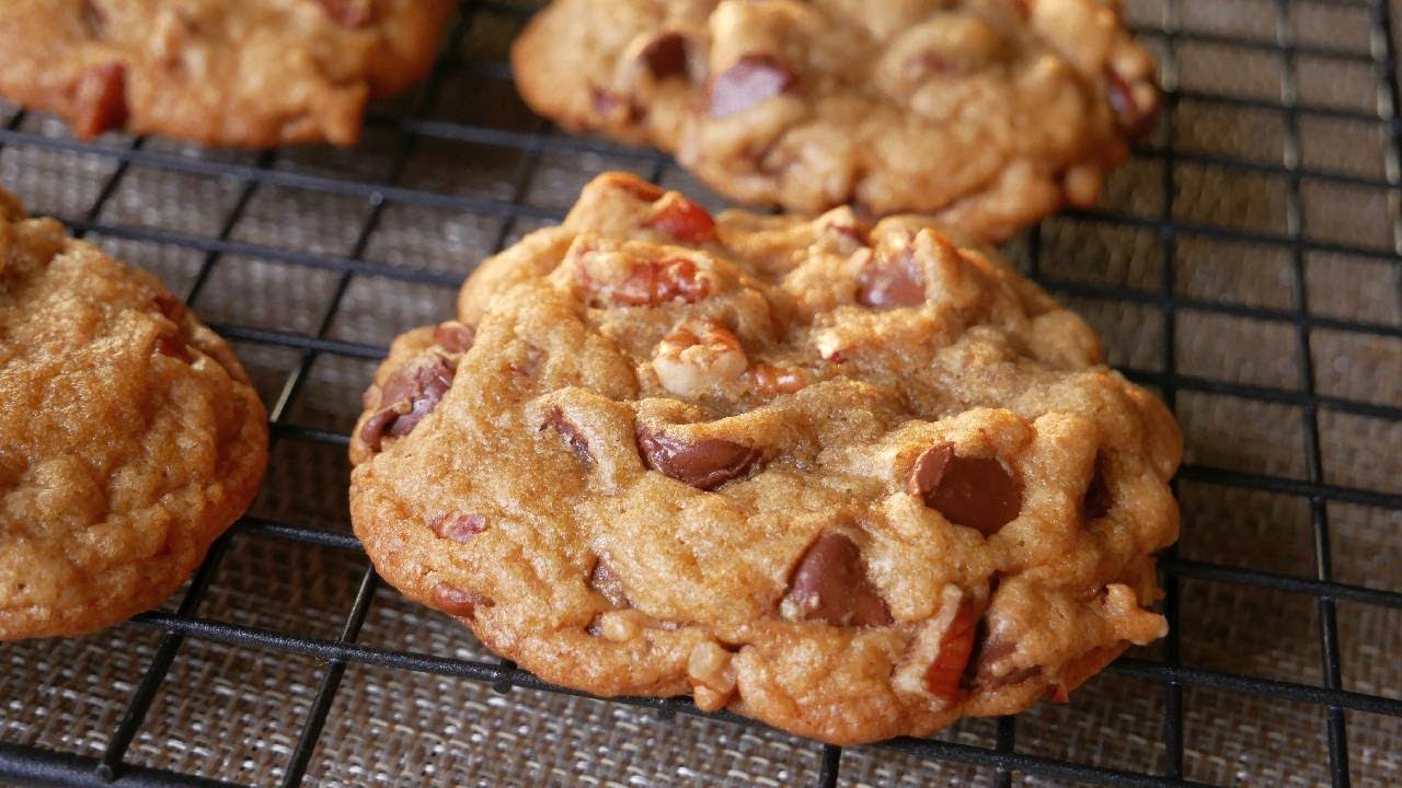 How To Make Chewy Chocolate Chip Cookies | Easy & Beginner Friendly ...