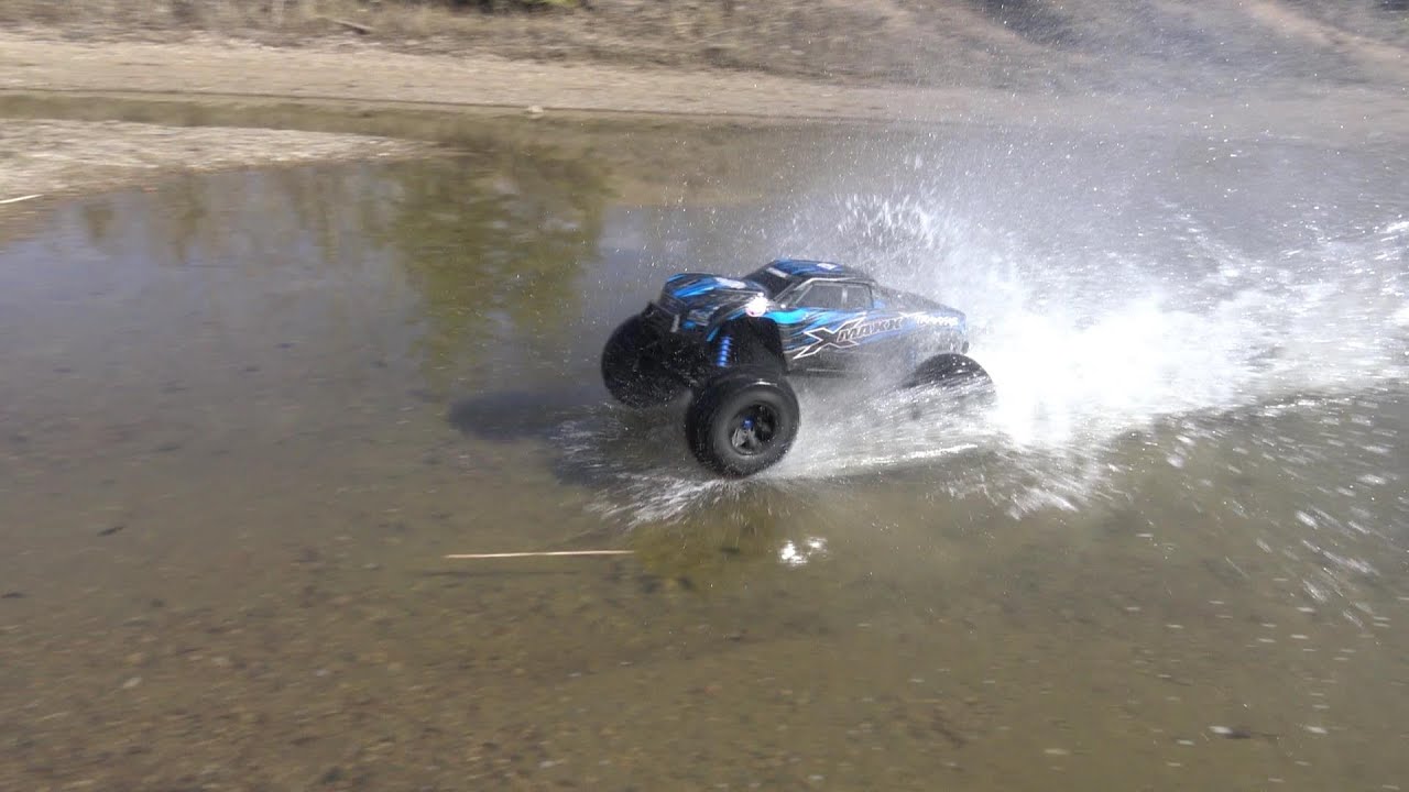 Let's Water Skip The X-Maxx! - YouTube