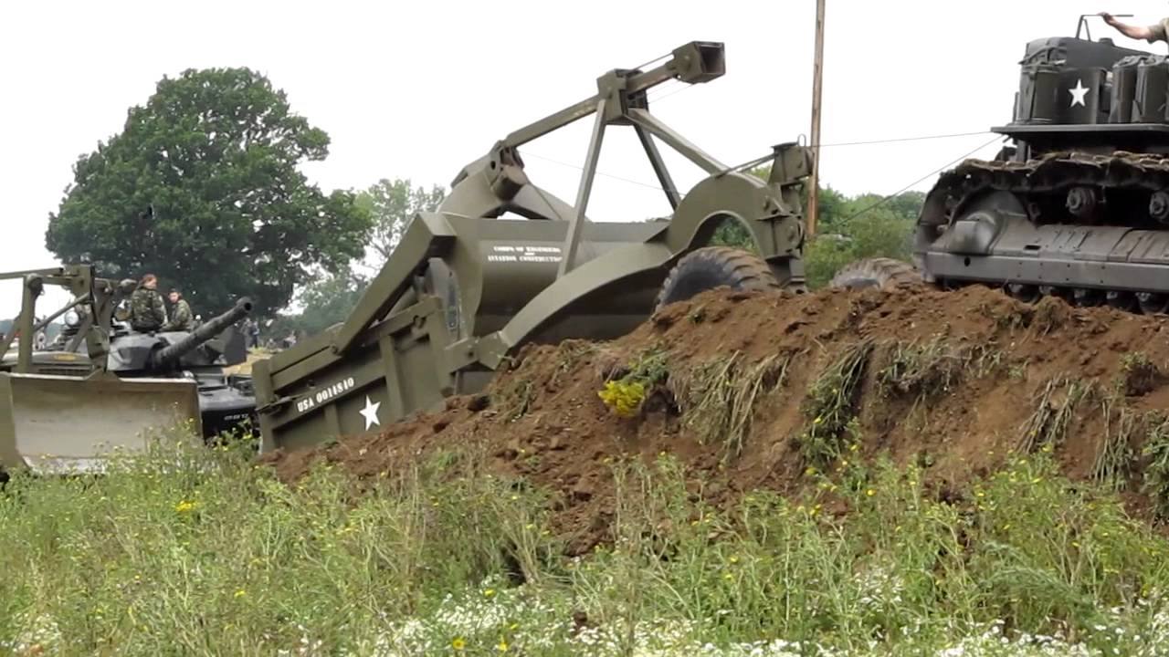 D8 8R Scraper War and Peace - YouTube