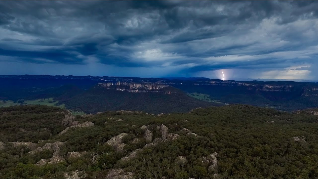 Above Newnes Plateau & Wolgan Valley | Blue Mountains | Australia - YouTube