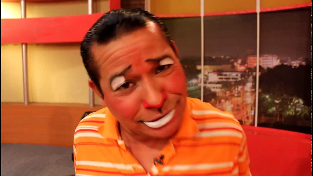 Cocolito, presentador de Tal para Cual te invita a visitar esmitv.com ...