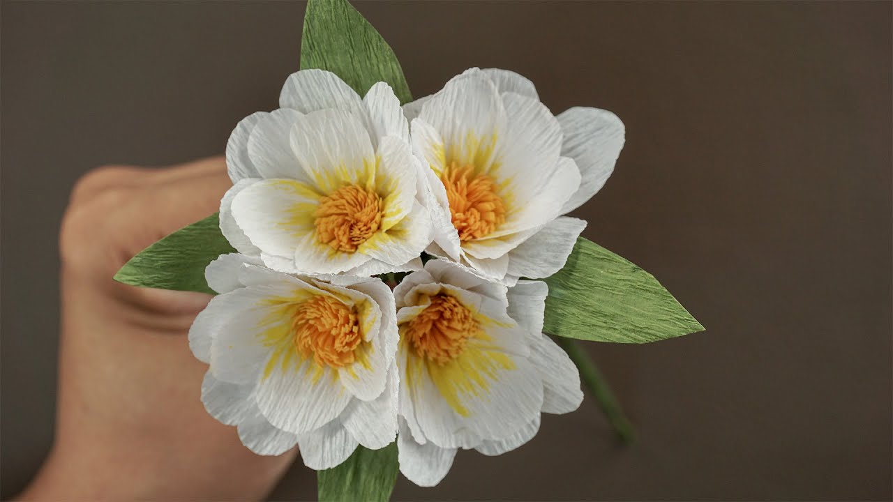 Create Gorgeous Flowers - Realistic Crepe Paper DIY Ideas - YouTube