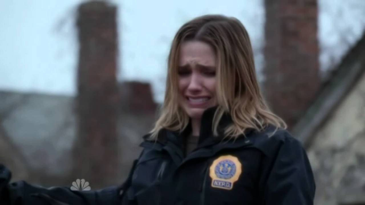 Chicago PD Linstead One call away - YouTube