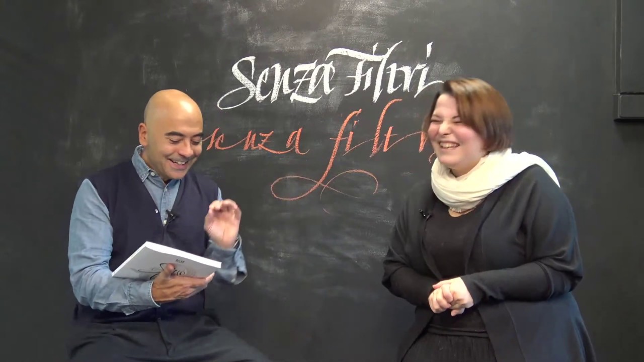 L'arte delle parole disegnate: incontro con la calligrafa Chiara Riva ...