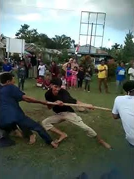 Lomba tarik tambang 17 an - YouTube