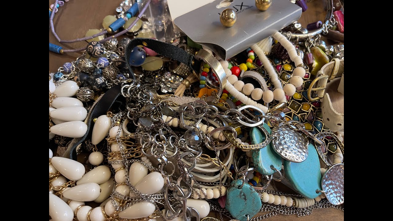 Crafting with Free Jewelry - YouTube