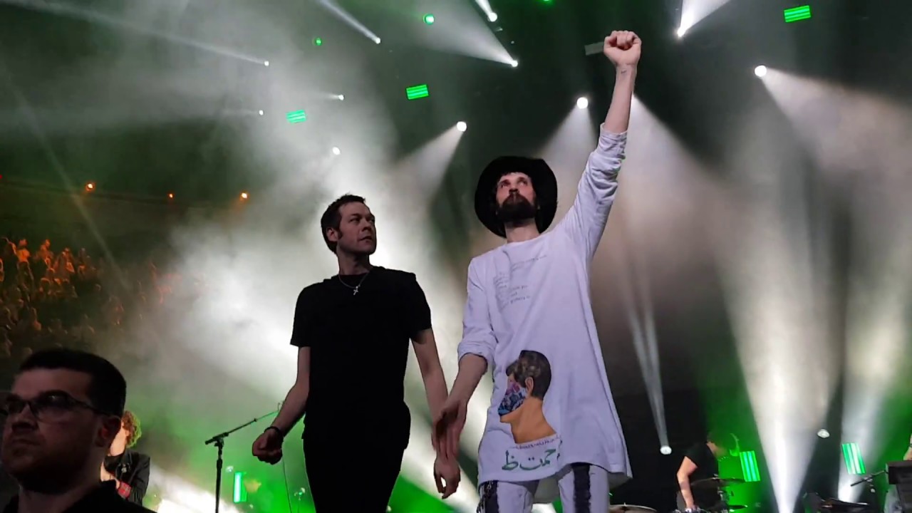 Kasabian - Fire. Royal Albert Hall - YouTube