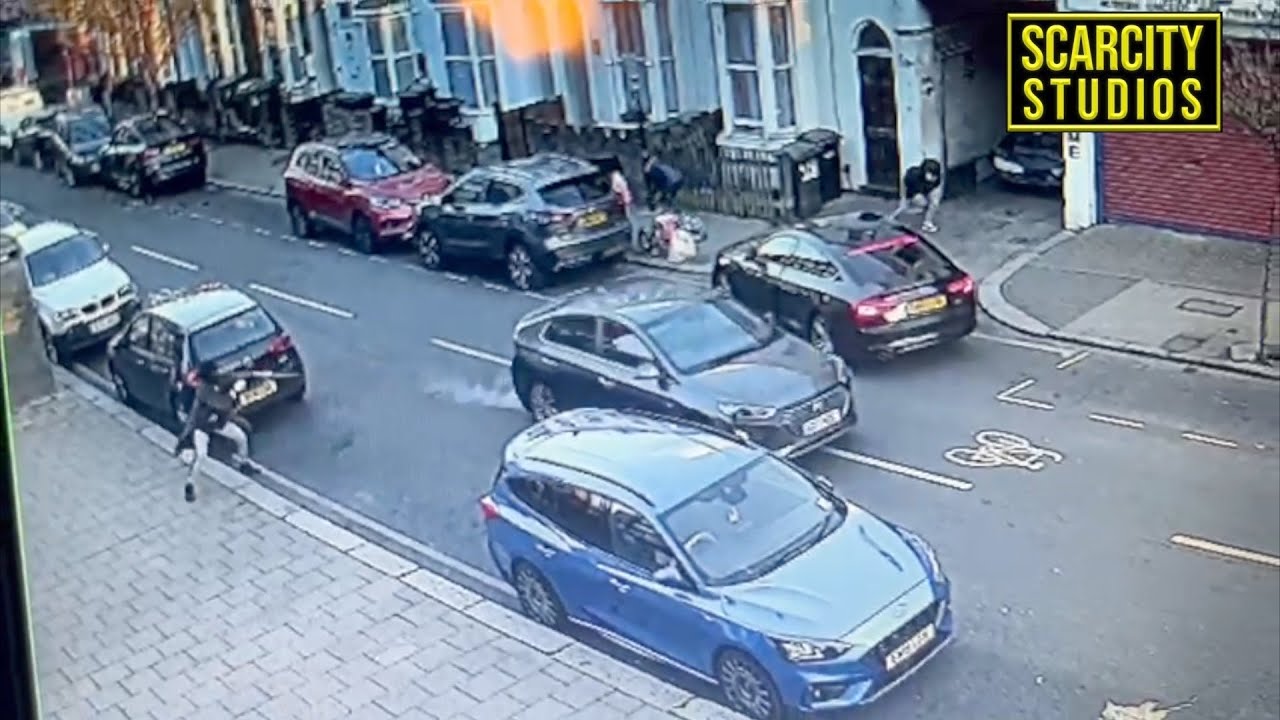 3 arrested after Shotgun fired at car in Park Lane on CCTV - YouTube