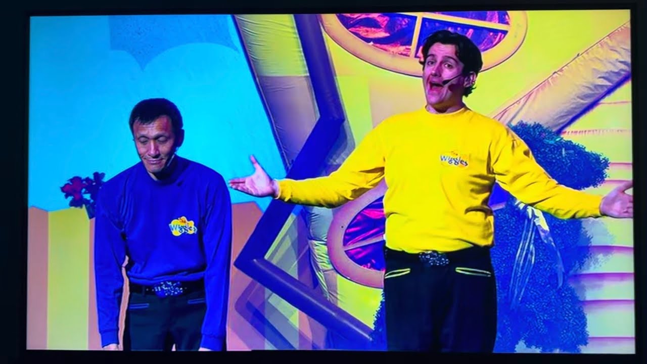 Sam & Wiggles Yelled WAKE UP JEFF Racing To The Rainbow Tour - YouTube