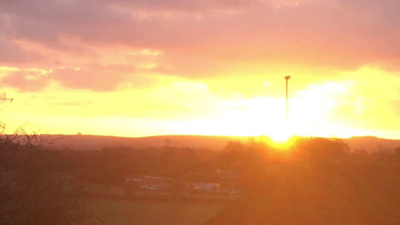 A beautiful sunrise over the North Dorset chalk hills by Professional ...