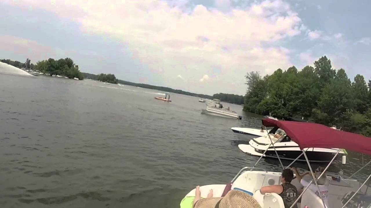 Jet Boats on Lake Anna - YouTube