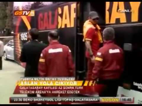 Sneijder ile Masör Uğul Durul'un Enteresan Şakalaşması