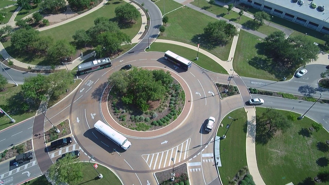 UTSA Traffic Circle - YouTube