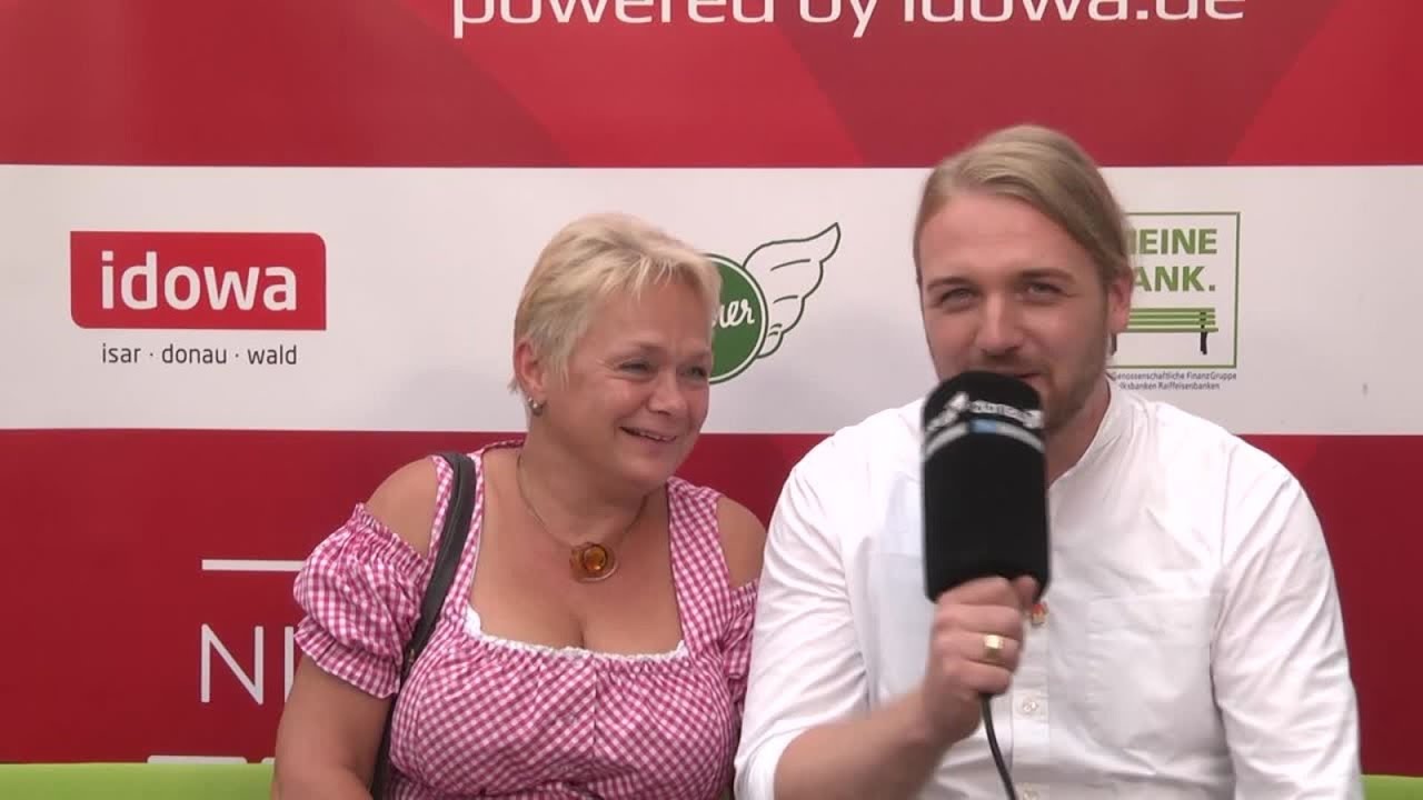 Single Couch 2019 - Sie sucht Ihn - Birgit P. - YouTube