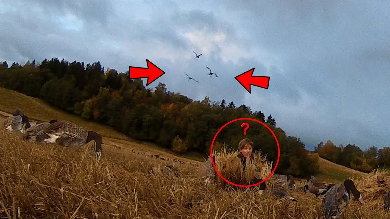 Worst hunter ever? - YouTube