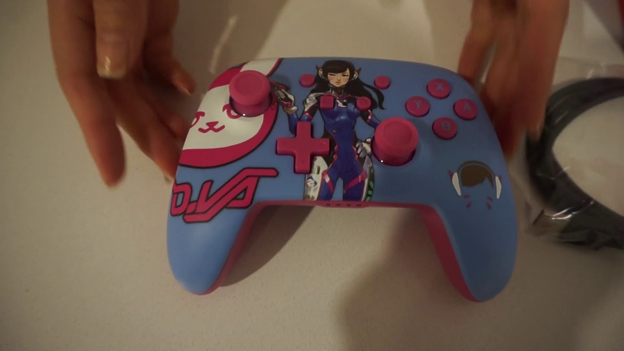 Nintendo Switch Pro Controller comparison - YouTube