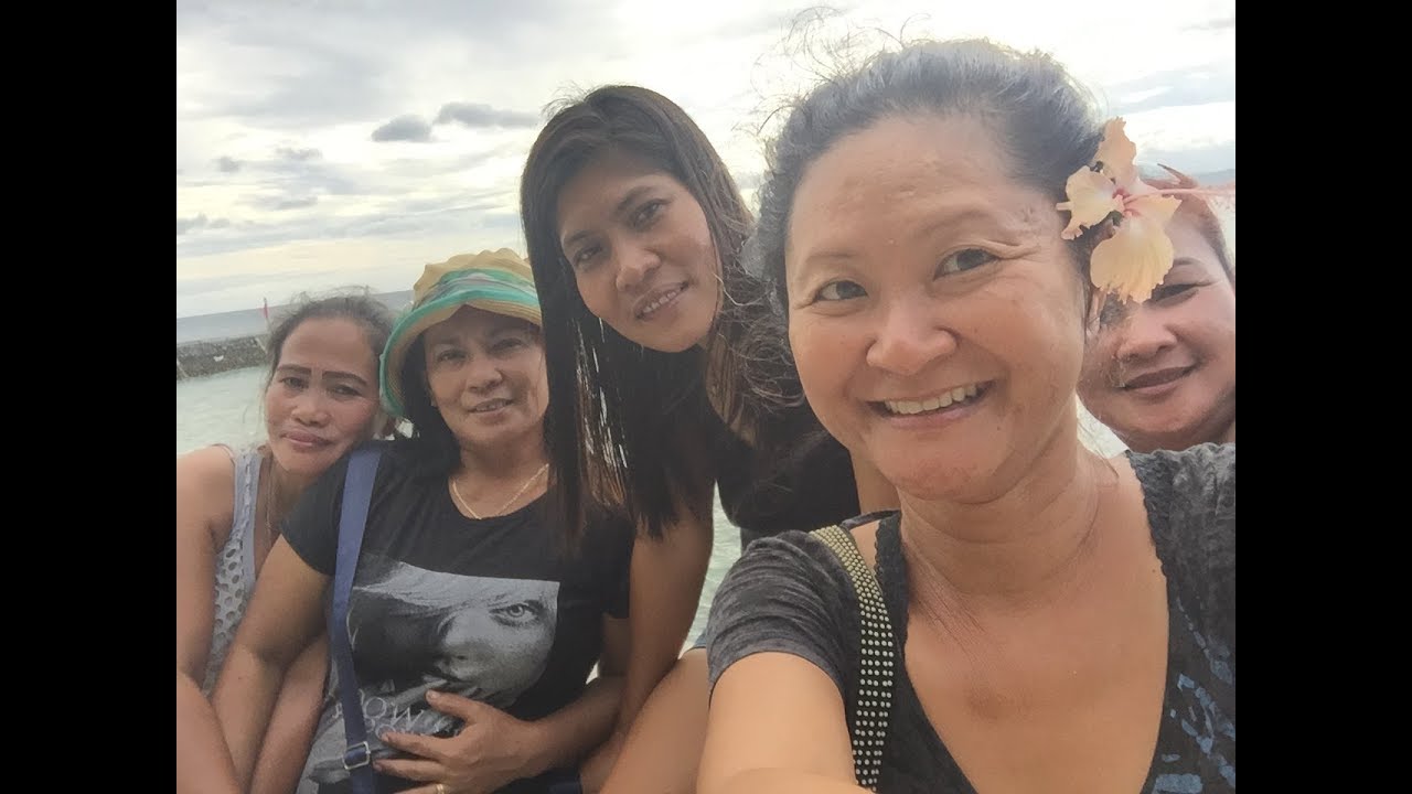 UPDATEs ROXY AND NEW LOCAL FRIENDS YEARS ... LIFE IS ON BOAT SAILING ...