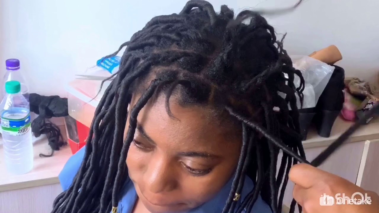 Fast and Easy: Faux Locs with Brazilian Wool. - YouTube