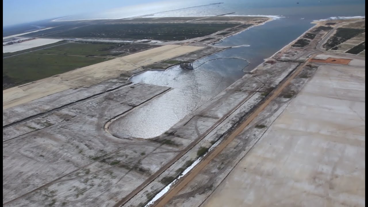 Açu port in Rio de Janeiro, Brazil - YouTube