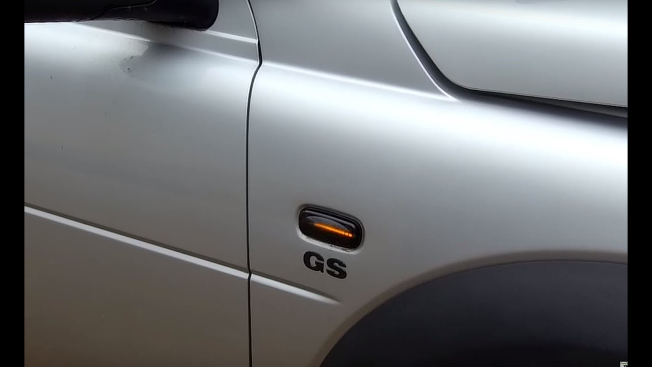 Dynamic LED side Repeater demo & Fitting to Land Rover Freelander 1 ...