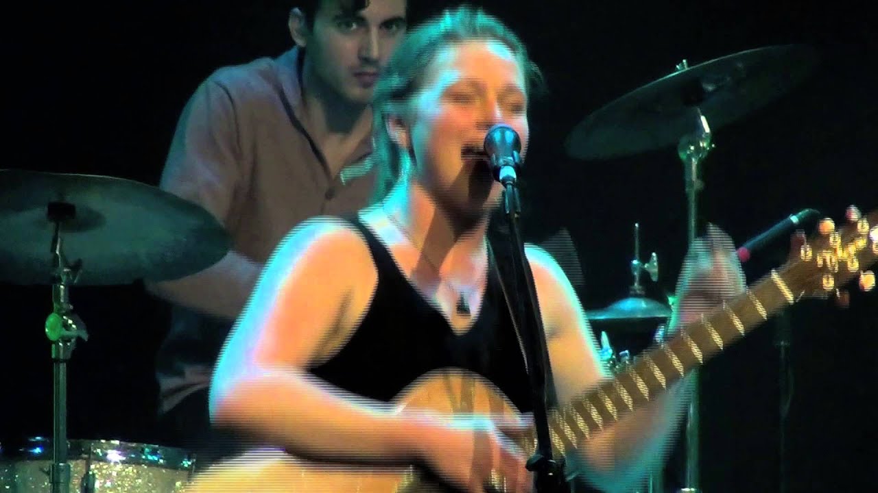 Crystal Bowersox bobby magee - YouTube