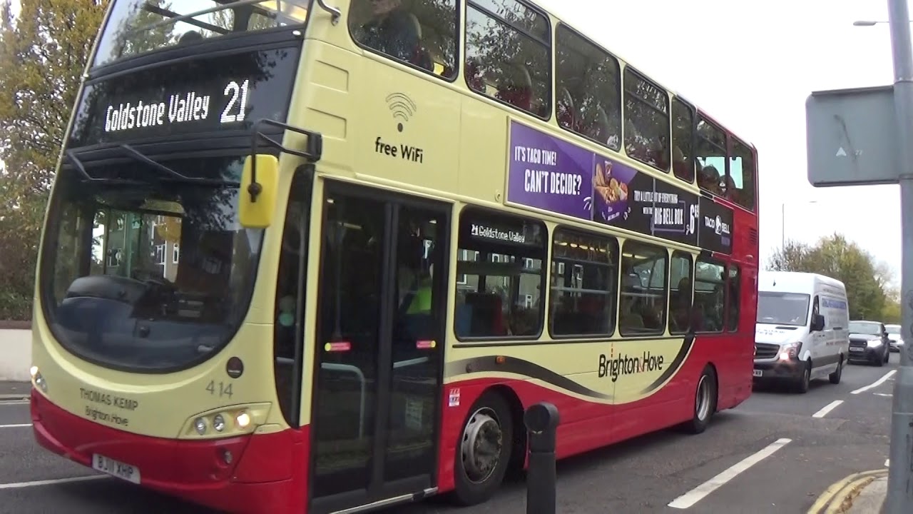 Brighton and Hove bus route 21 passing The Drive in Hove, 9th November ...