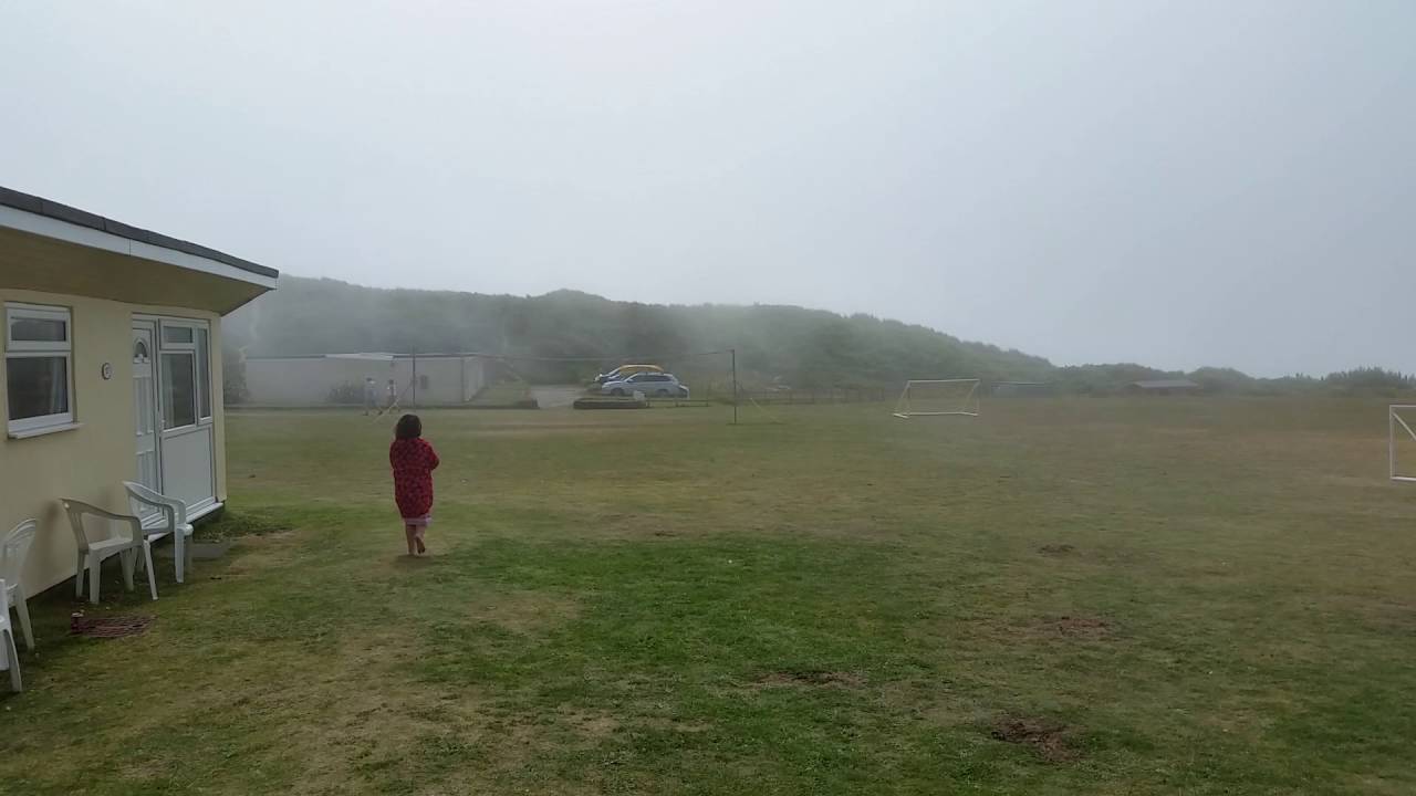 Hayle family holiday(13) - YouTube